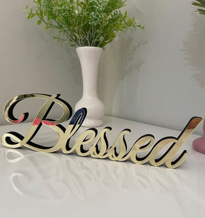 Letreiro Para Decoração Palavra Blessed - Compre online e parcele em 12 ...